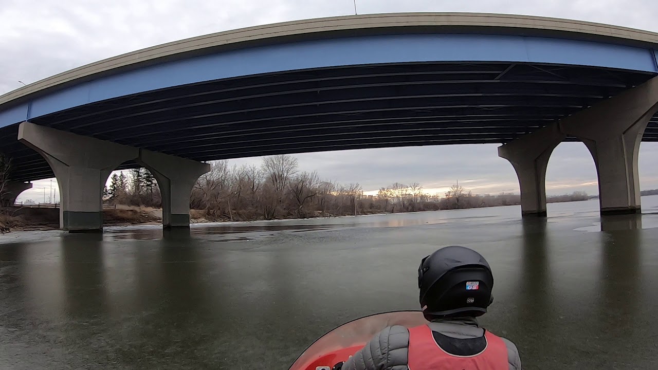 Hovertechnics Hoverjet GT running on thin ice 12-23-2020 - YouTube