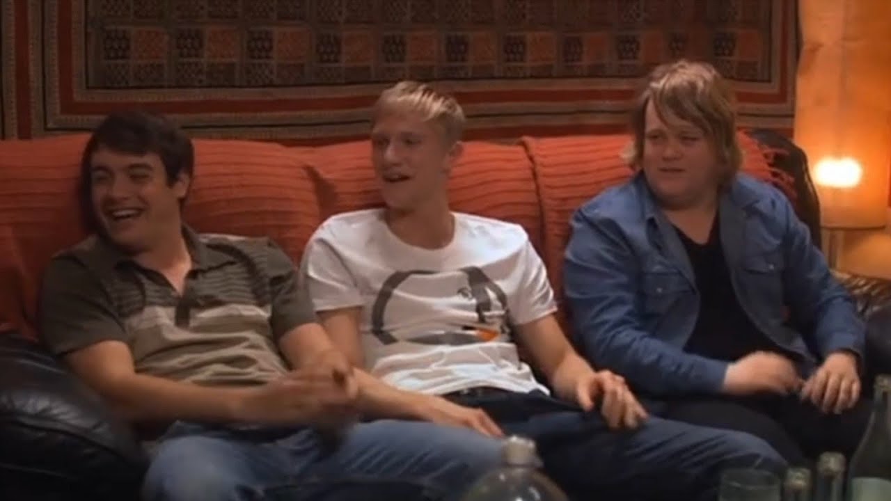 The Inbetweeners but it's only Joe and his friends - YouTube