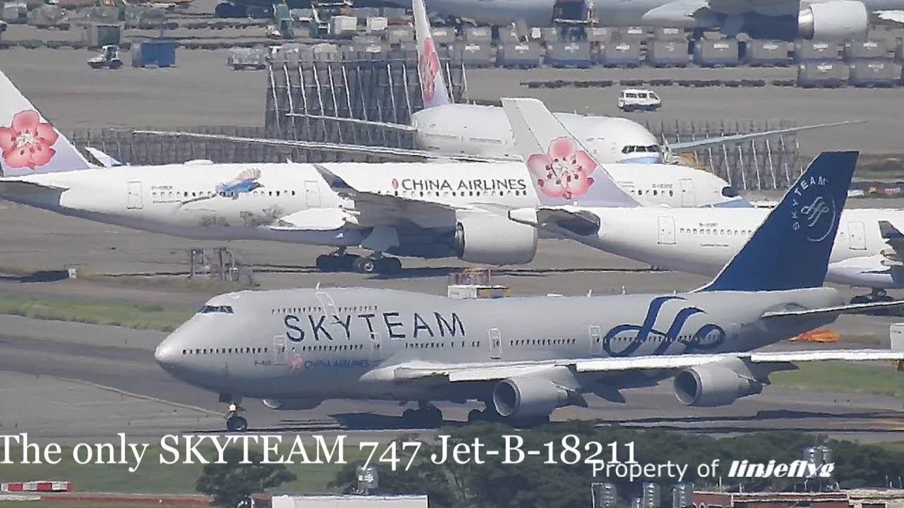 The only SKYTEAM 747 Jet-B-18211 - YouTube