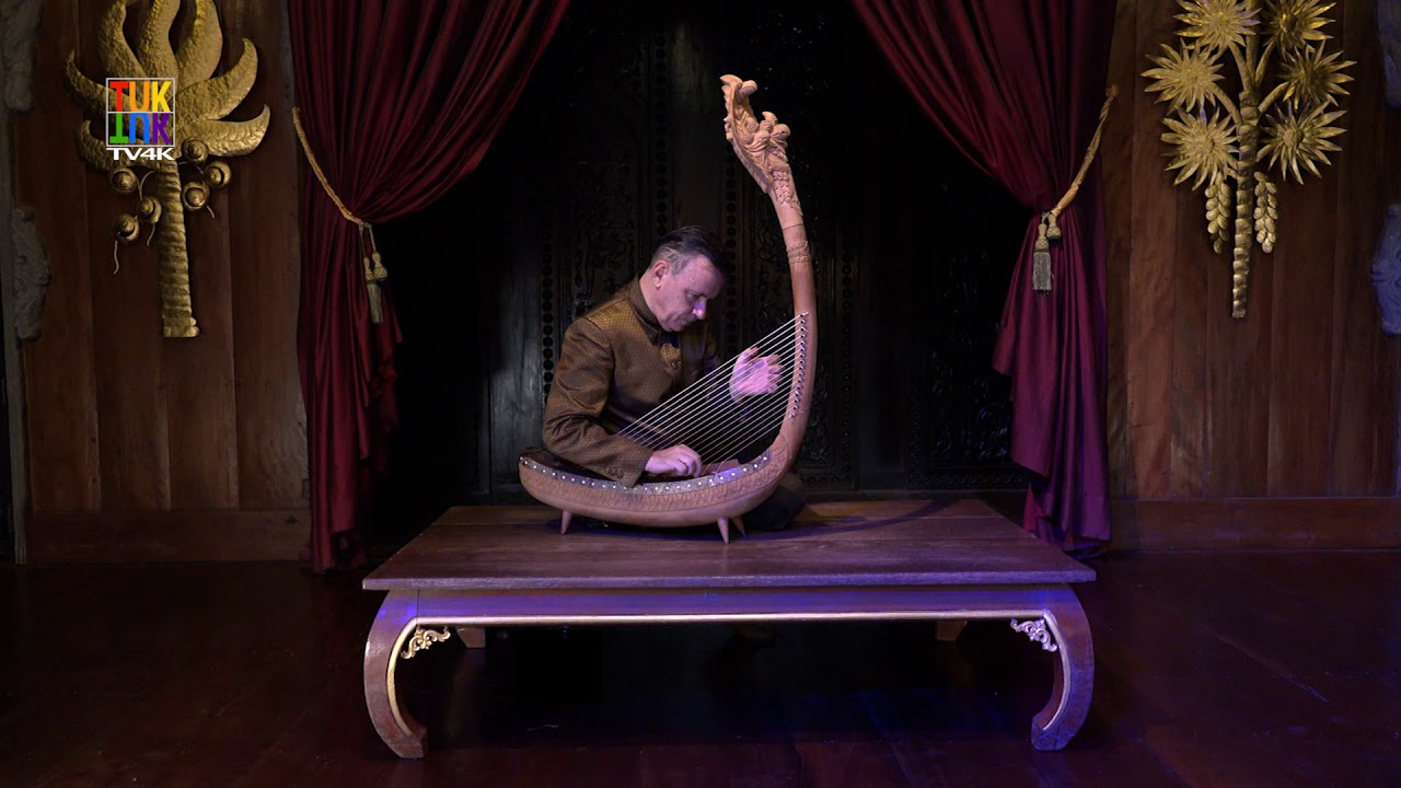 Escale à Angkor, Patrick Kersalé - Khmer harp / Harpe khmère / ពិណខ្មែរ ...