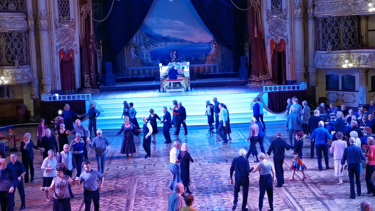 Phil Kelsall MBE - dance session - Mayfair Quickstep - YouTube