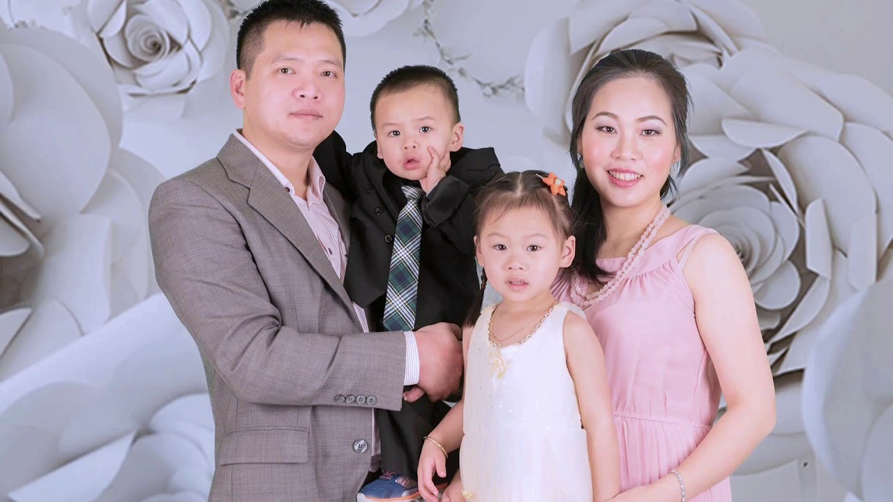 Family Studio Photo Shoot - YouTube