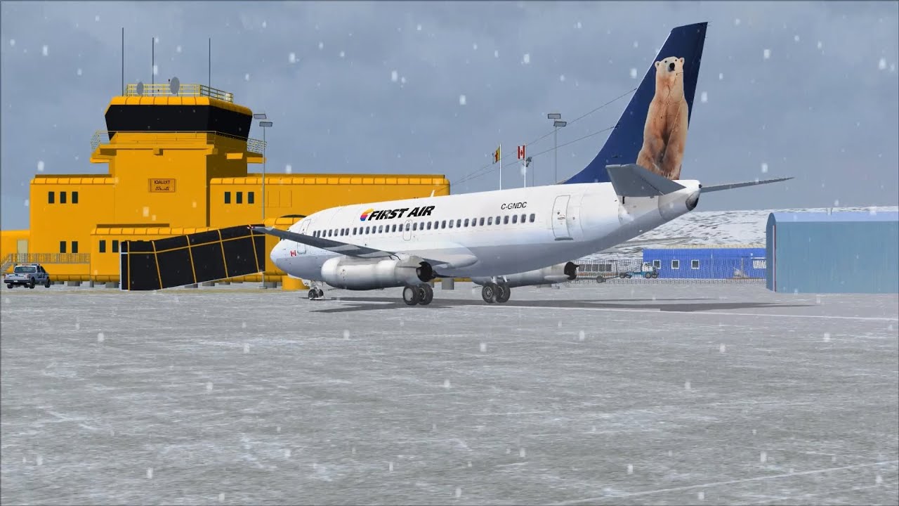 First Air Boeing 737-200 Combi Winter Arrival @ (YFB) Iqaluit, NU, CA ...