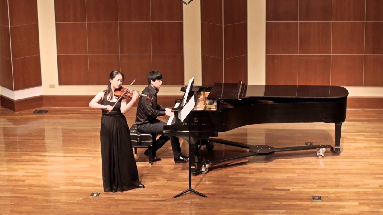 Tong Yu & Kaiming Yu - Feng Shou Yu Ge by Zili Li - YouTube