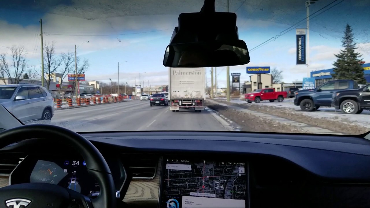 Tesla Model X Autopilot 2.5 City Driving. - YouTube