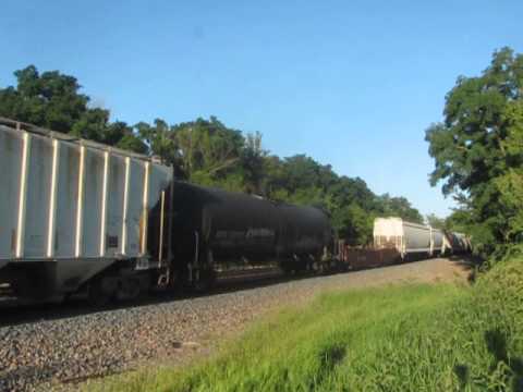NS ACe with P5 Horn Plus the Bar Code Unit on BNSF Freight - YouTube