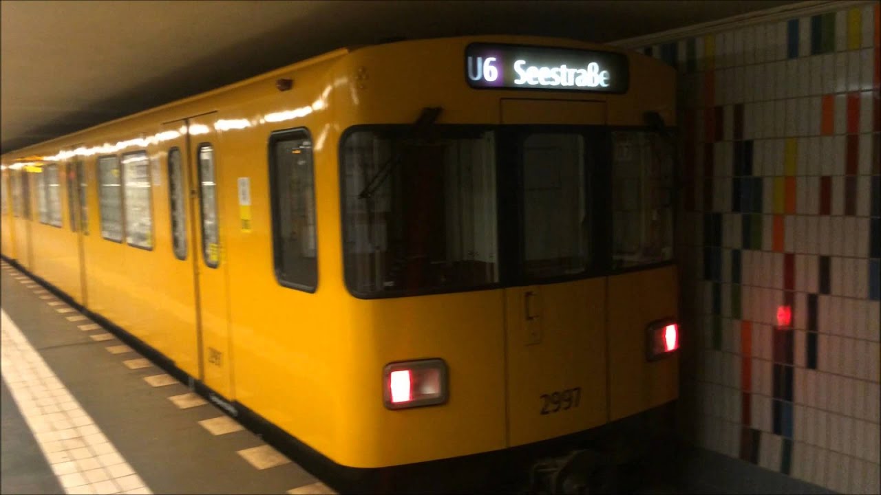 U6 Einfahrt Paradestraße in Richtung Seestraße F90/92 BVG U-Bahn Berlin ...