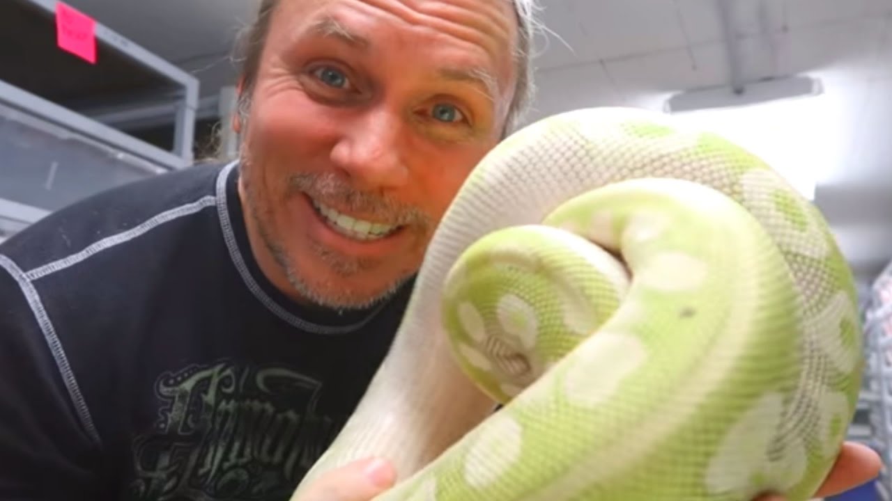 COOLEST SNAKES IN THE WORLD! | BRIAN BARCZYK - YouTube