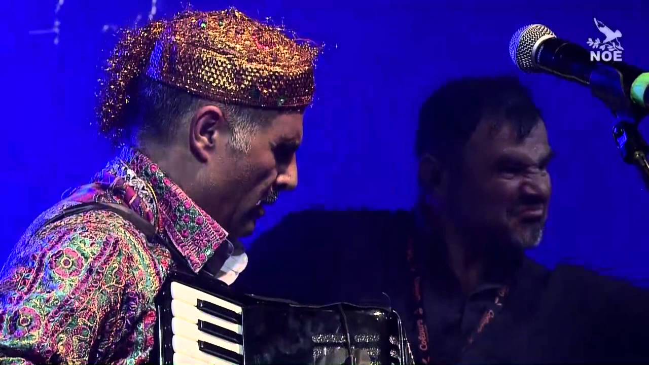 Alaev Family ostrava Salat Buchari - YouTube