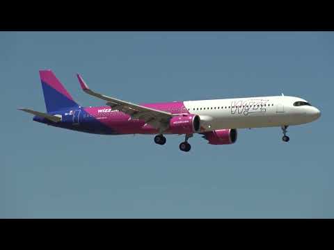 Wizz Air Airbus 321Neo XLR 9H-XLI Landing Malaga LEMG