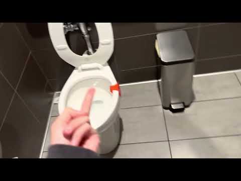 5,127. McDonald’s Men’s Restroom - YouTube