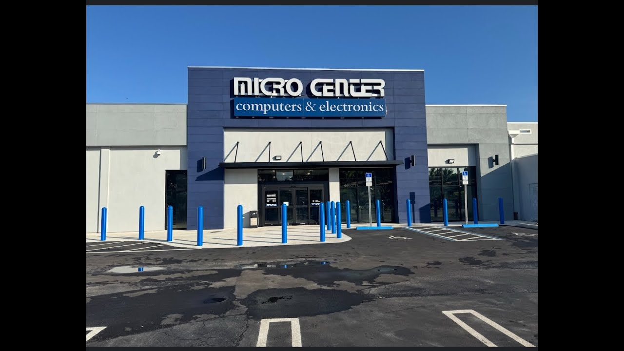 Micro Center Miami Store Tour! GRAND OPENING DAY MADNESS - YouTube
