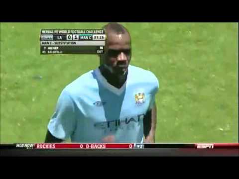 Epic Fail - Jogador do Manchester City perde gol na cara! - YouTube