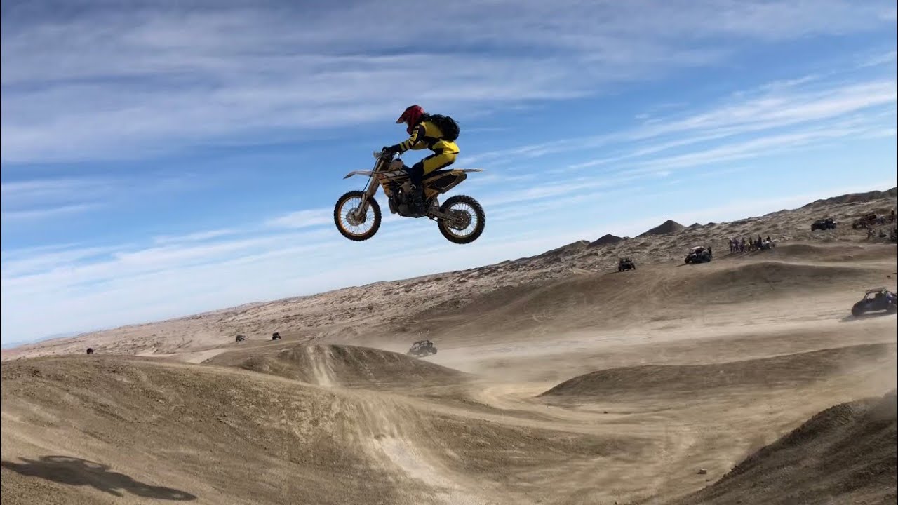 Ocotillo Wells New Years 2020 Jumping and Sending it - YouTube