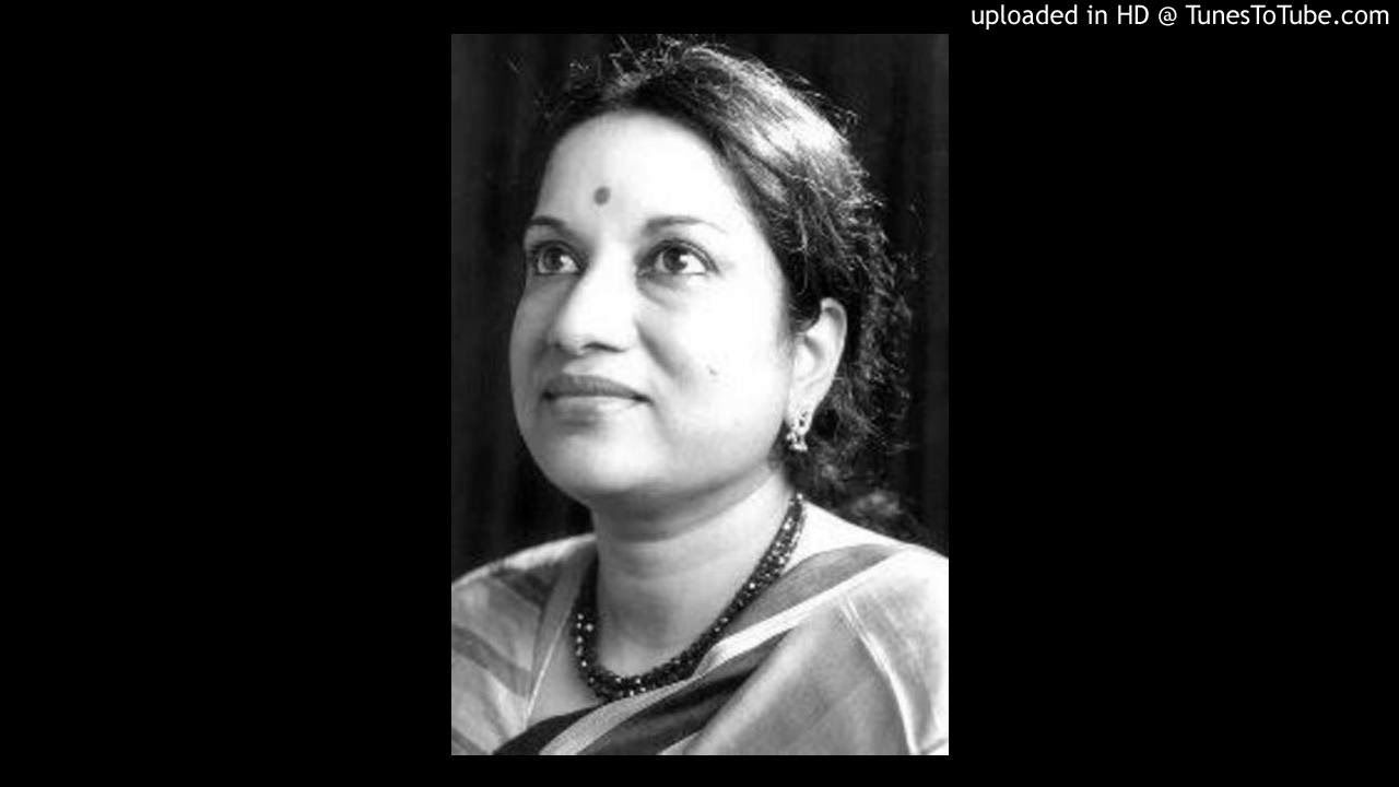 Sahasra Kamaladalangal Vidarthum.....(Preetha Madhu) - YouTube