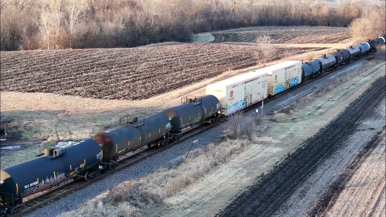 Drone video of southbound UP train on the Spine Line in White Oak, Iowa - YouTube