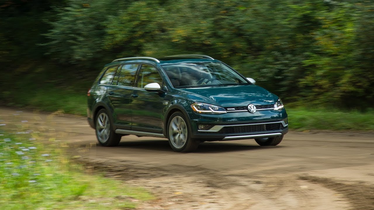 MUST WATCH! 2018 VOLKSWAGEN GOLF ALLTRACK REVIEW - YouTube