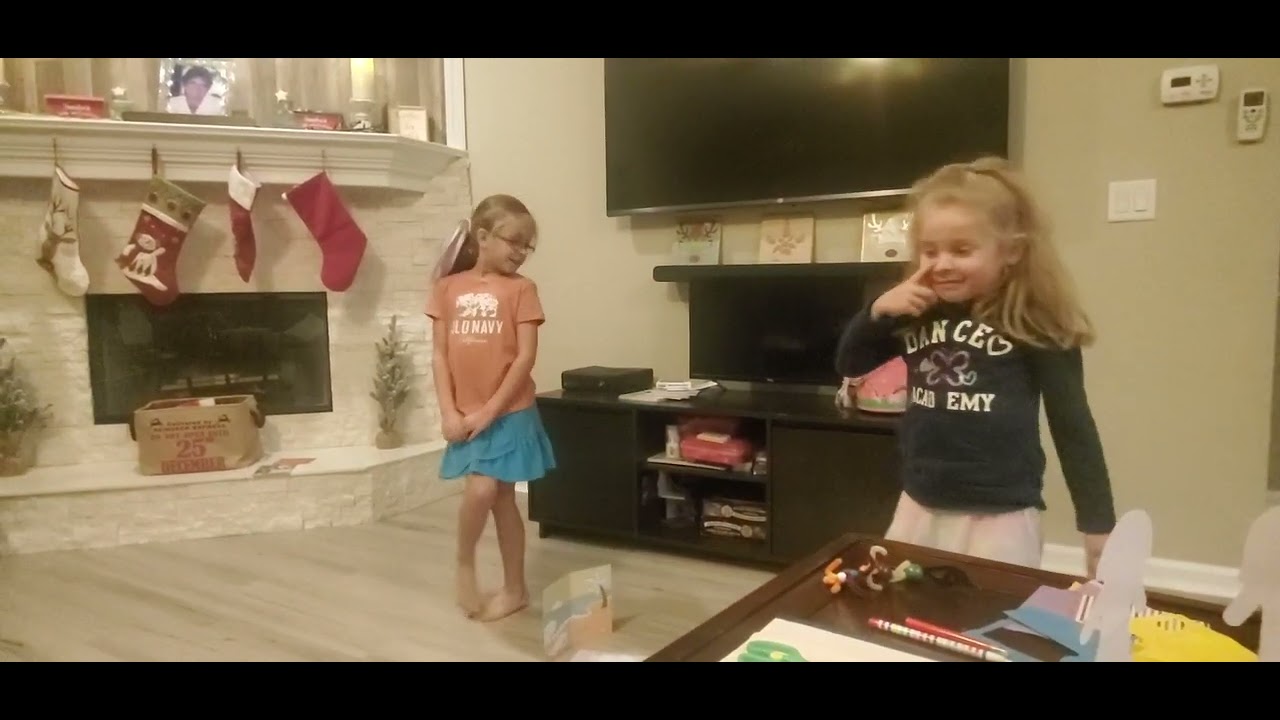 Dec 2021 sadie explains paper puppet scene - YouTube