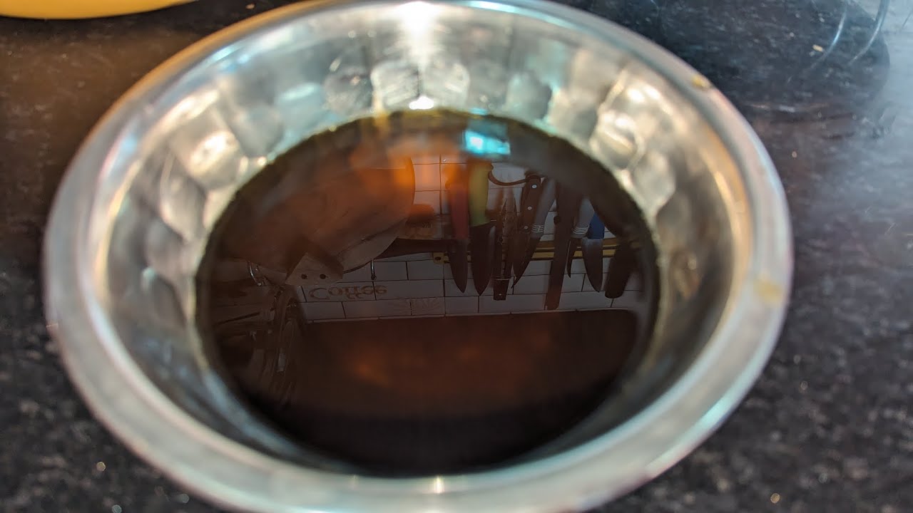 How To Clean greasy Black Cooking Oil - Tricks To Clean and reuse ...