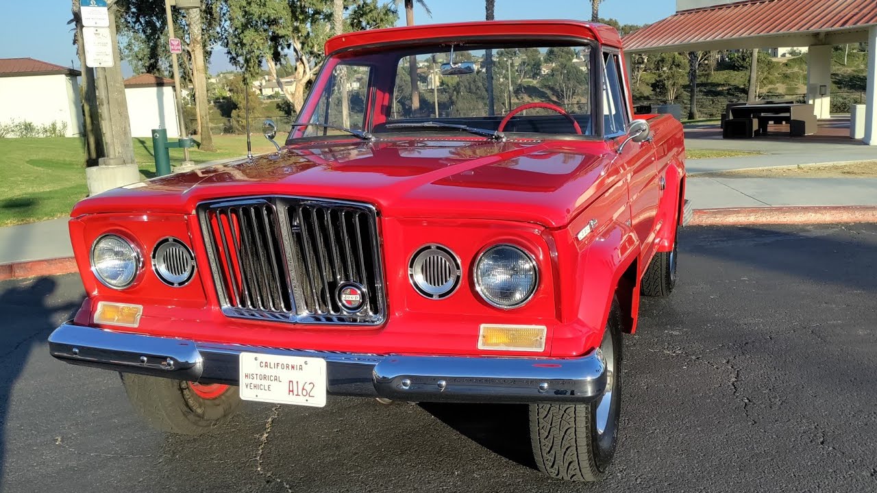 1966 Kaiser Jeep Gladiator J2500 Walk Around - YouTube