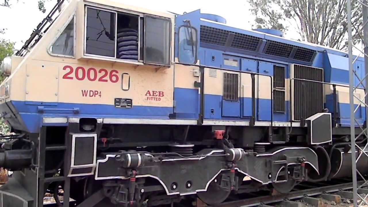 Cranking of a WDP4!! - YouTube