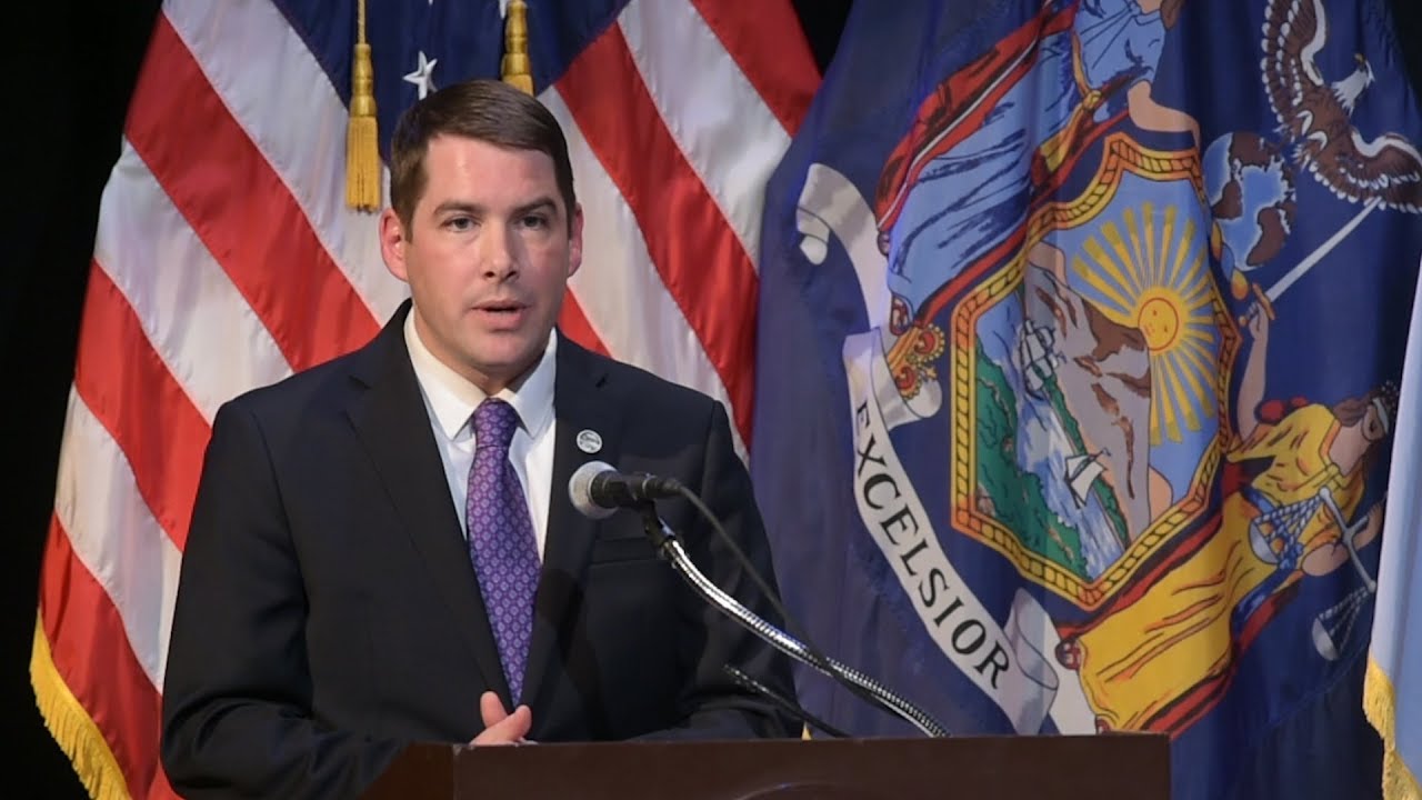 Mayor Walsh reaches beyond Syracuse to solve I-81 corridor - YouTube