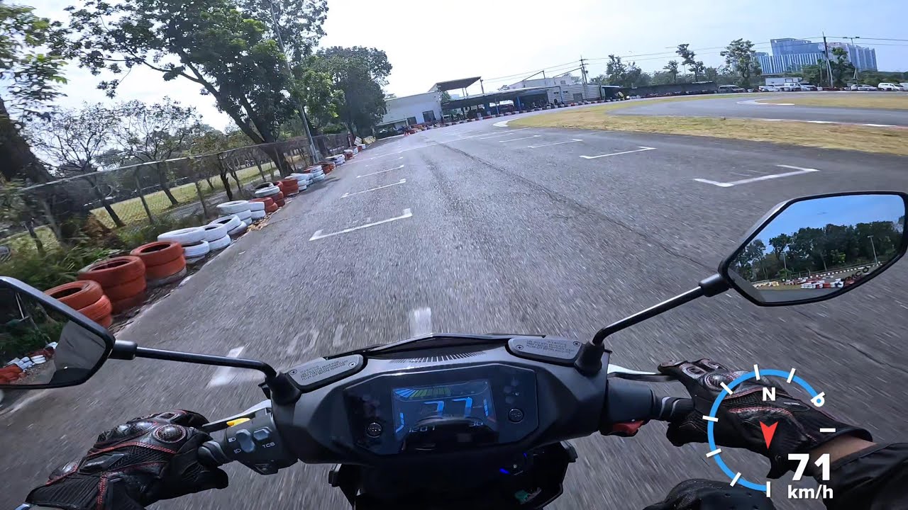 KYMCO RTS R165 試乘心得 - YouTube