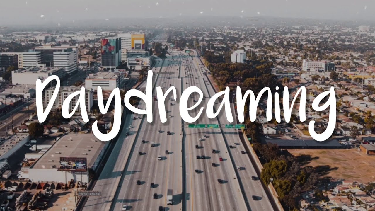 Paramore - Daydreaming (Lyrics) - YouTube