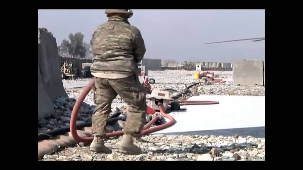 AH-64D Longbow Apache FARP Operations - YouTube