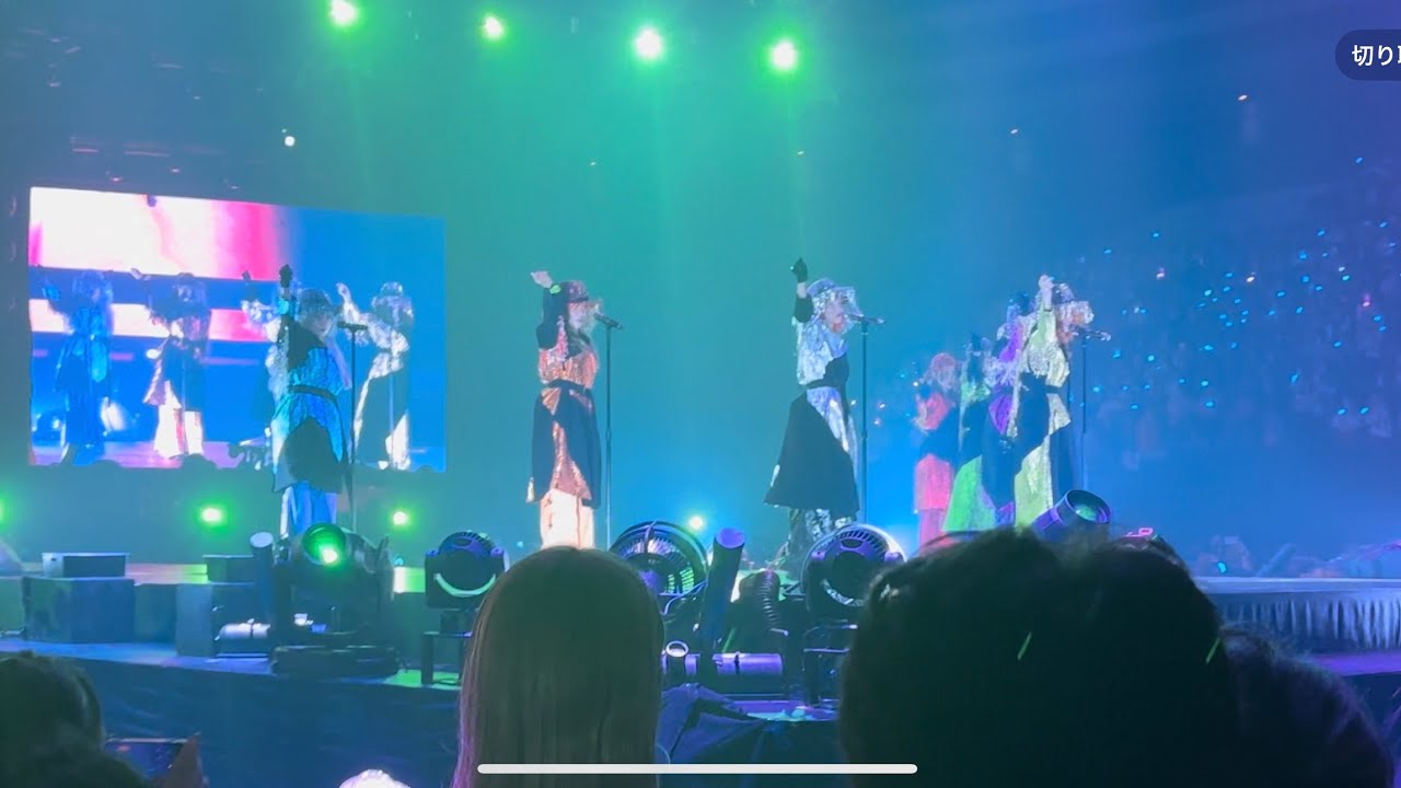 [XG] "LEFT RIGHT arranged.ver" XG 1st WORLD TOUR "THE FIRST HOWL ...