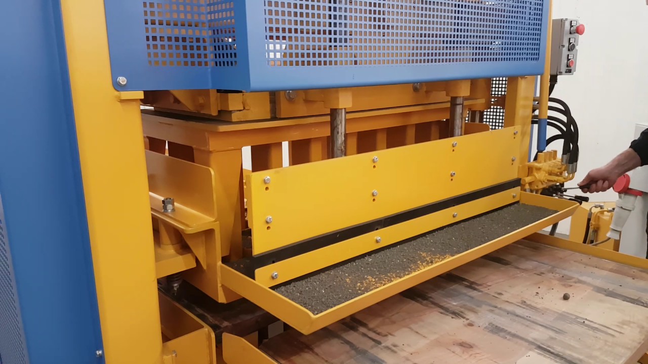Cadona S1010 Stationary block making machine - Made in Italy - YouTube