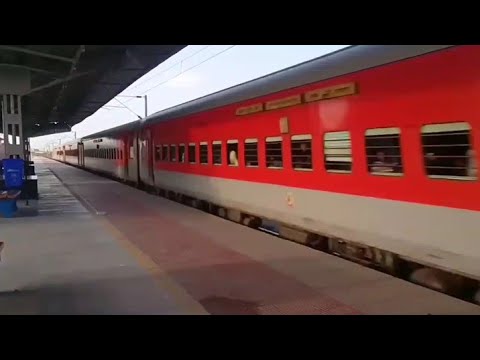 Proud of Jaipur | 12956 Jaipur-Mumbai Superfast Express crossing ...