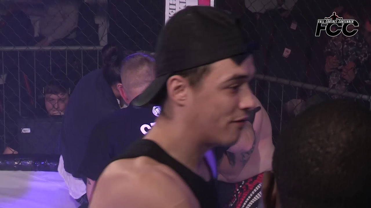 Chris Muldoon Vs Andy Parkinson - YouTube