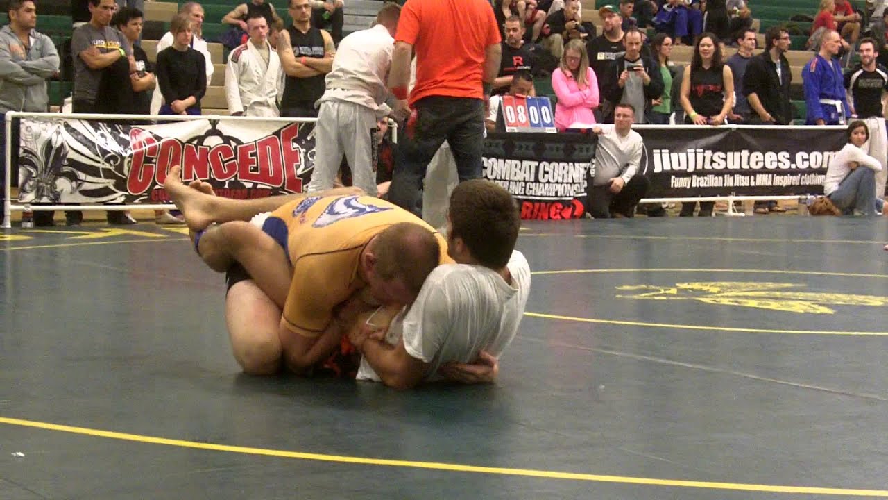 Red Schafer vs Dan Borovic at Combat Corner 10 - YouTube