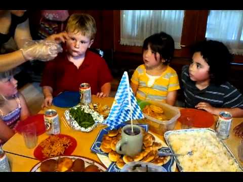 Multicultural food for kids at Miss Jay's Preschool - YouTube