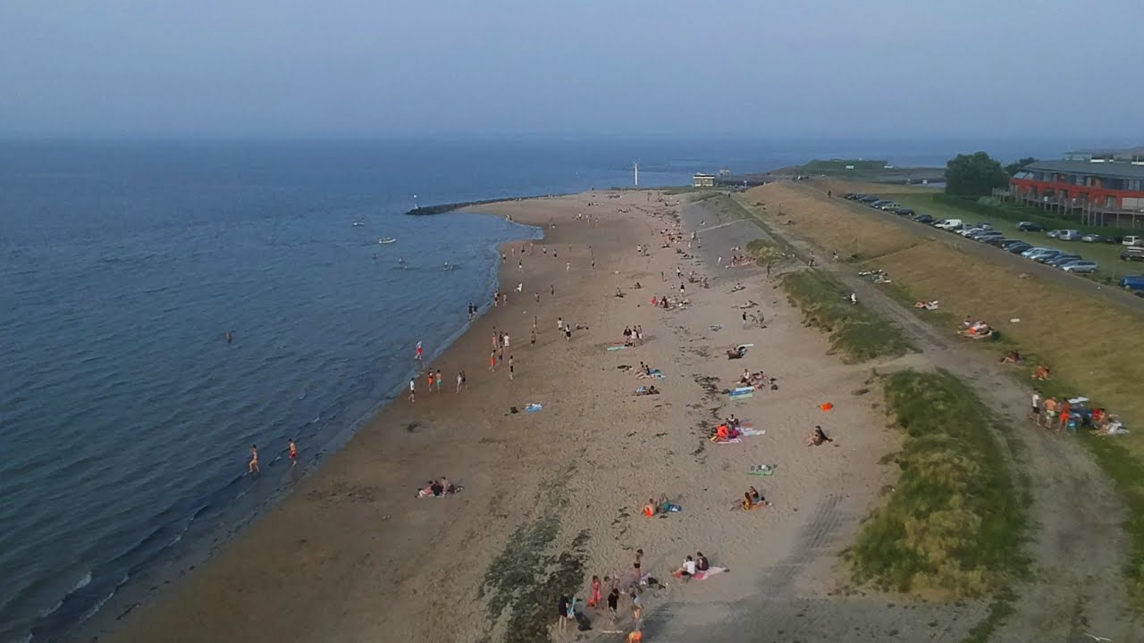 TELLO Drone zomerse strandavond in Wemeldinge (Zeeland) - YouTube