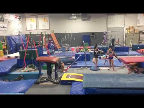 Yurchenko 1.5 Heidi Hartje lvl 10 - YouTube