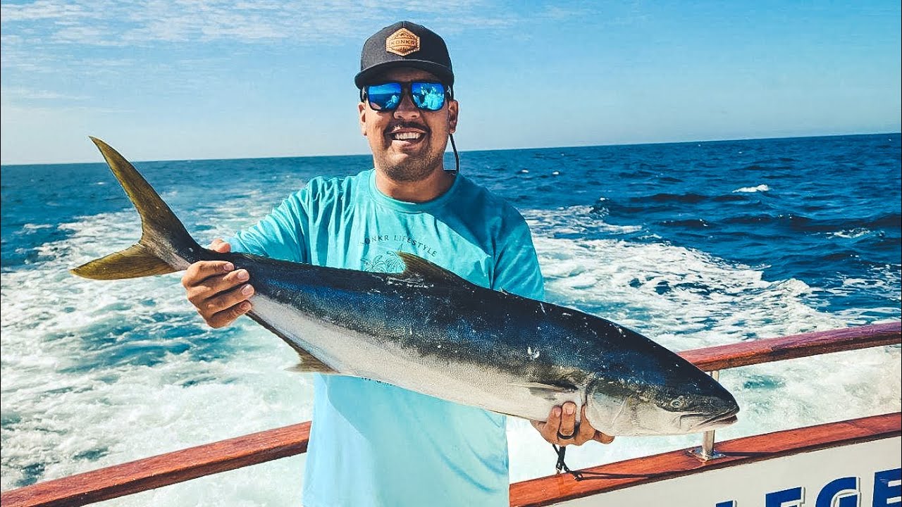 Tuna fishing off the legend. - YouTube