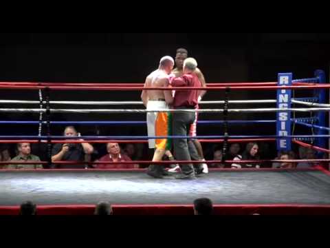Danny Batchelder vs Jamal Woods boxing match - YouTube