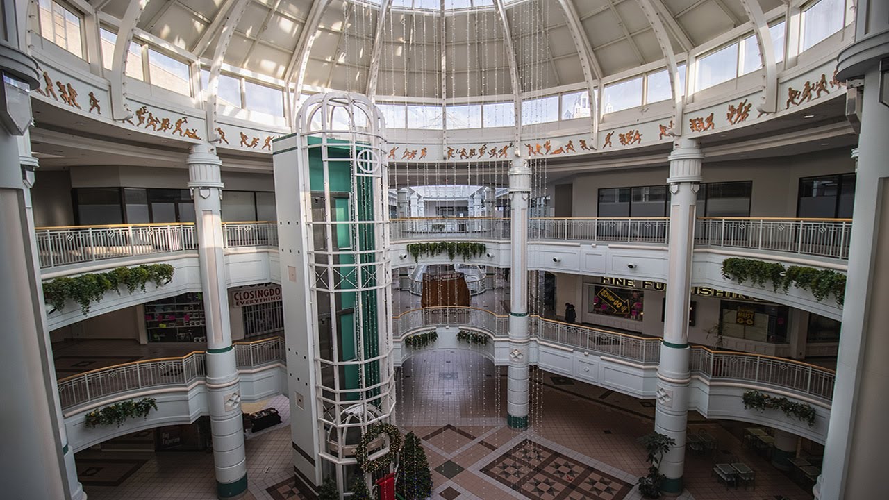 DEAD 90s POSTMODERN MALL (Hamilton City Center) - YouTube