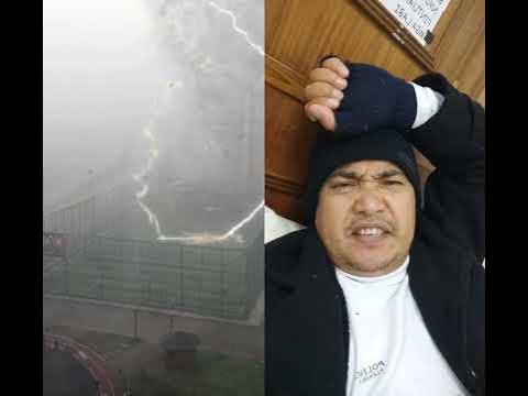 lightning strike - YouTube