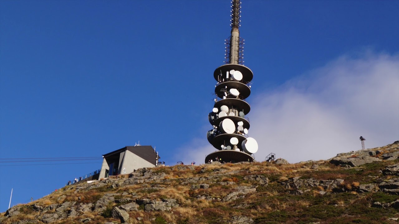 Trapper opp til Ulrikens topp - YouTube