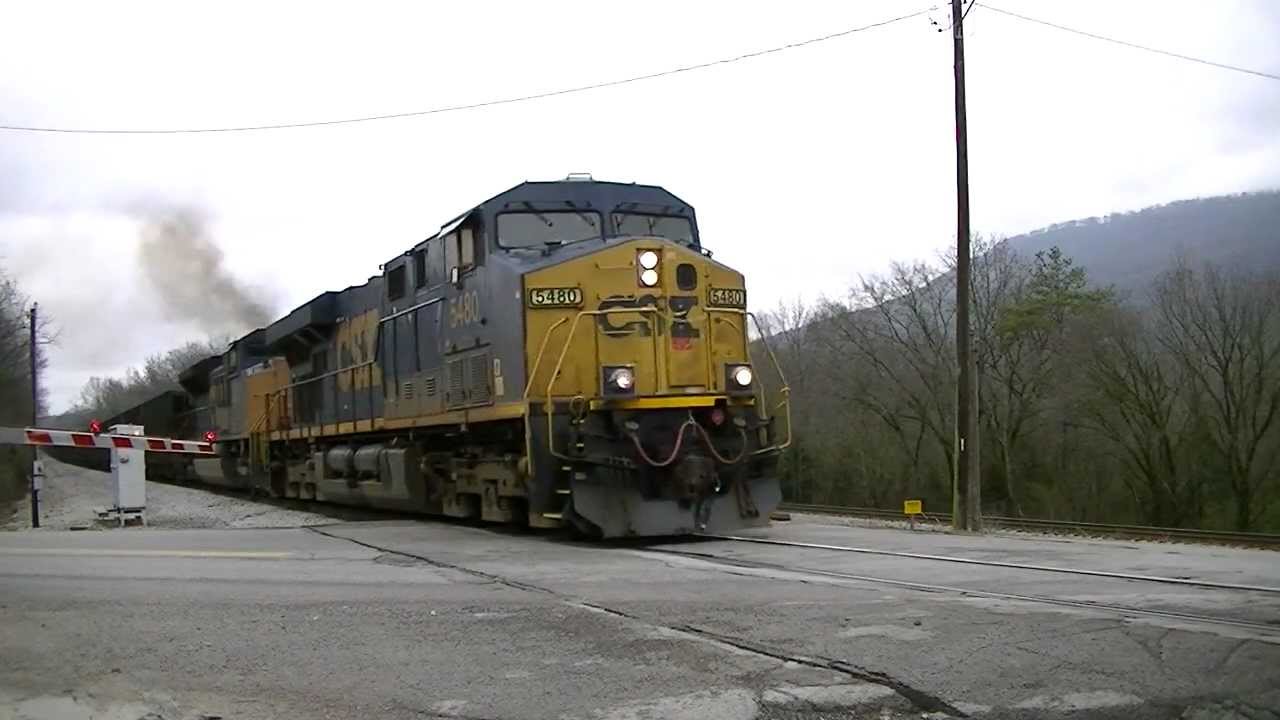 CSX 5480 Leads CSX K621-10 in Wauhatchie, TN - YouTube