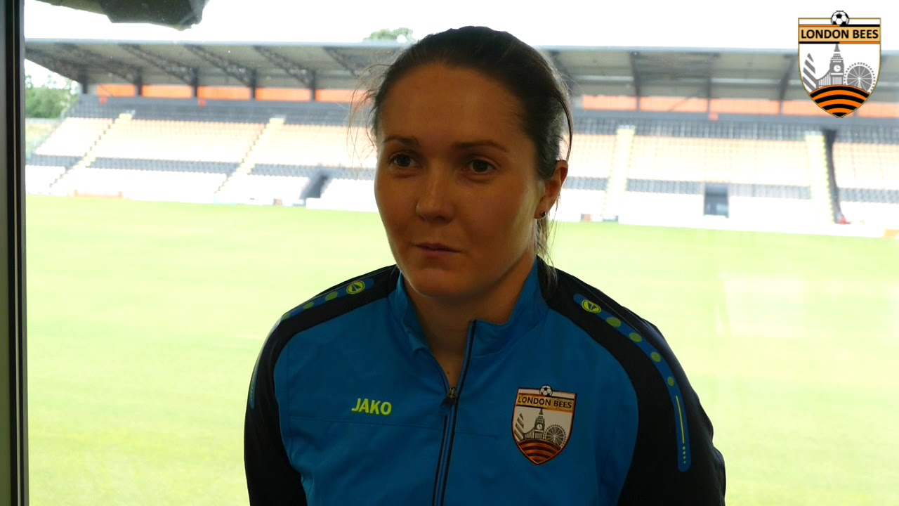 Interview | Sarah Quantrill speaks after signing for the Bees - YouTube