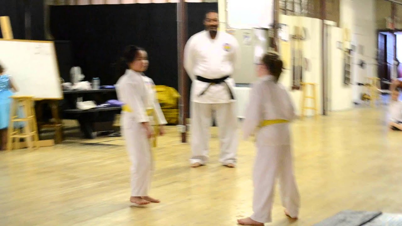 Megan and Kyah 3 step sparring - YouTube