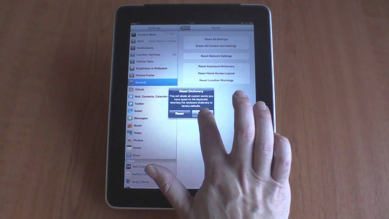 Return an iPad back to Factory Defaults - YouTube