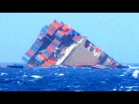Biggest Container Ships Crashes on Large Waves After Huge Storm - YouTube