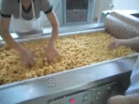 Automatic Sachima Making MachinePuffed Caramel Treats Production Line ...