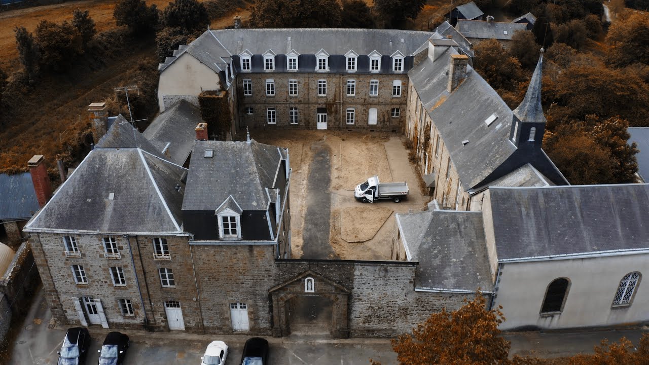 Building My Dream Youtube Studio... In An Abandoned Convent #ecoflow ...