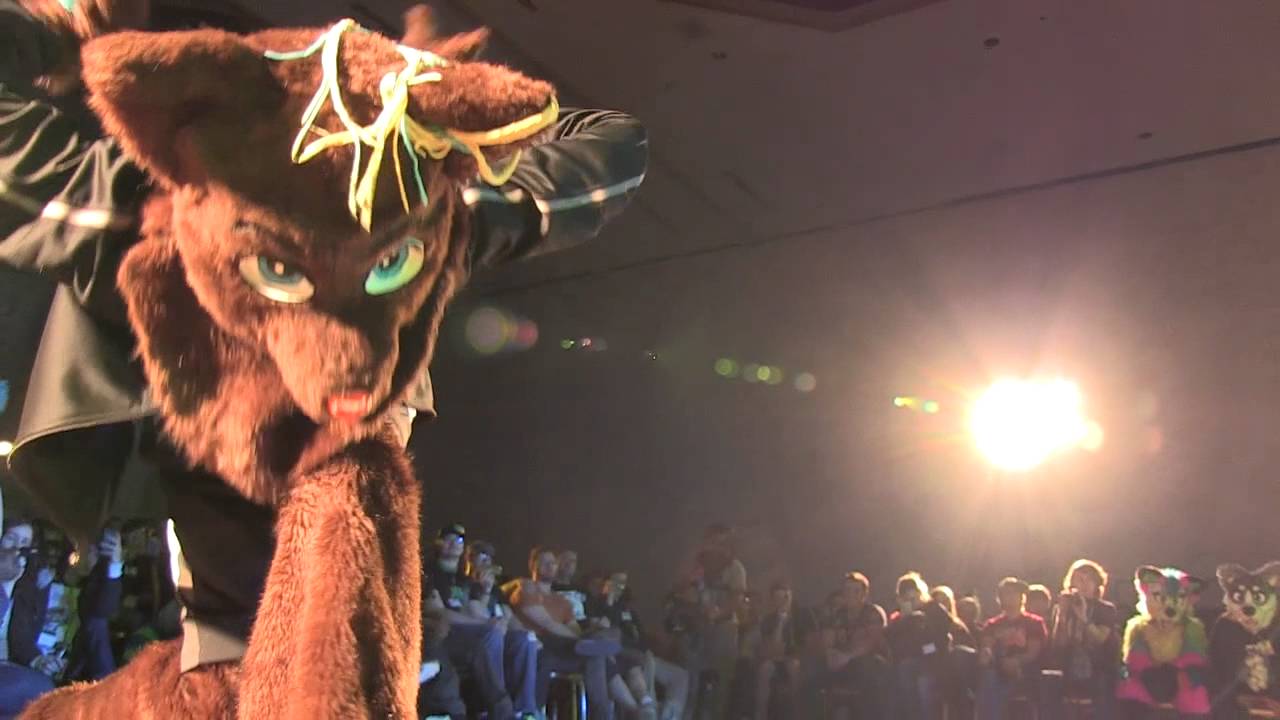 TFF 2014 Fursuit Dance Competition -14 - Phazey - Advanced Class - YouTube